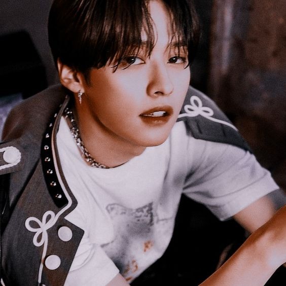 8 Nsfw Fanfiction Stories About Lee On Commaful